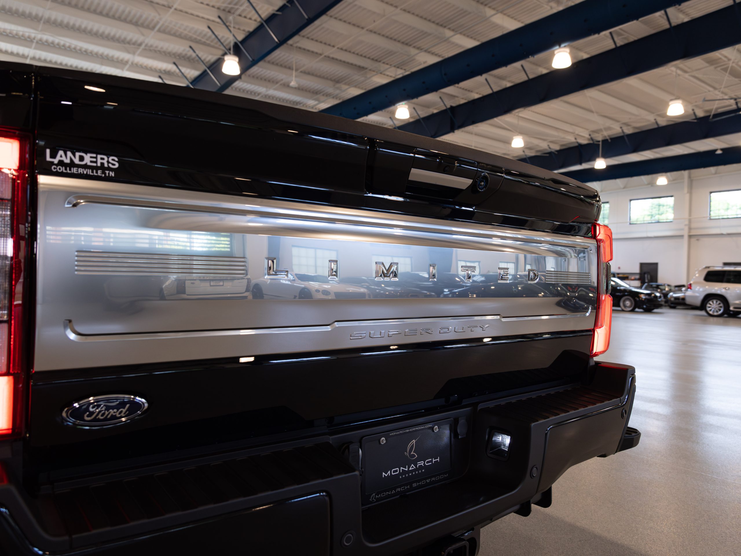 2024 Ford F250 Super Duty Limited - Monarch Showroom